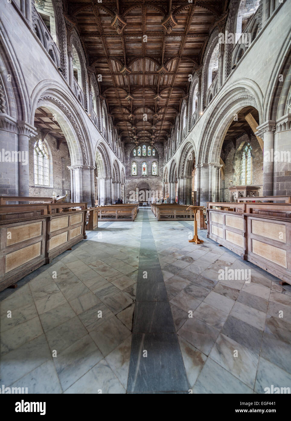 St Davids Cathedral Interior Stock Photos & St Davids Cathedral ...