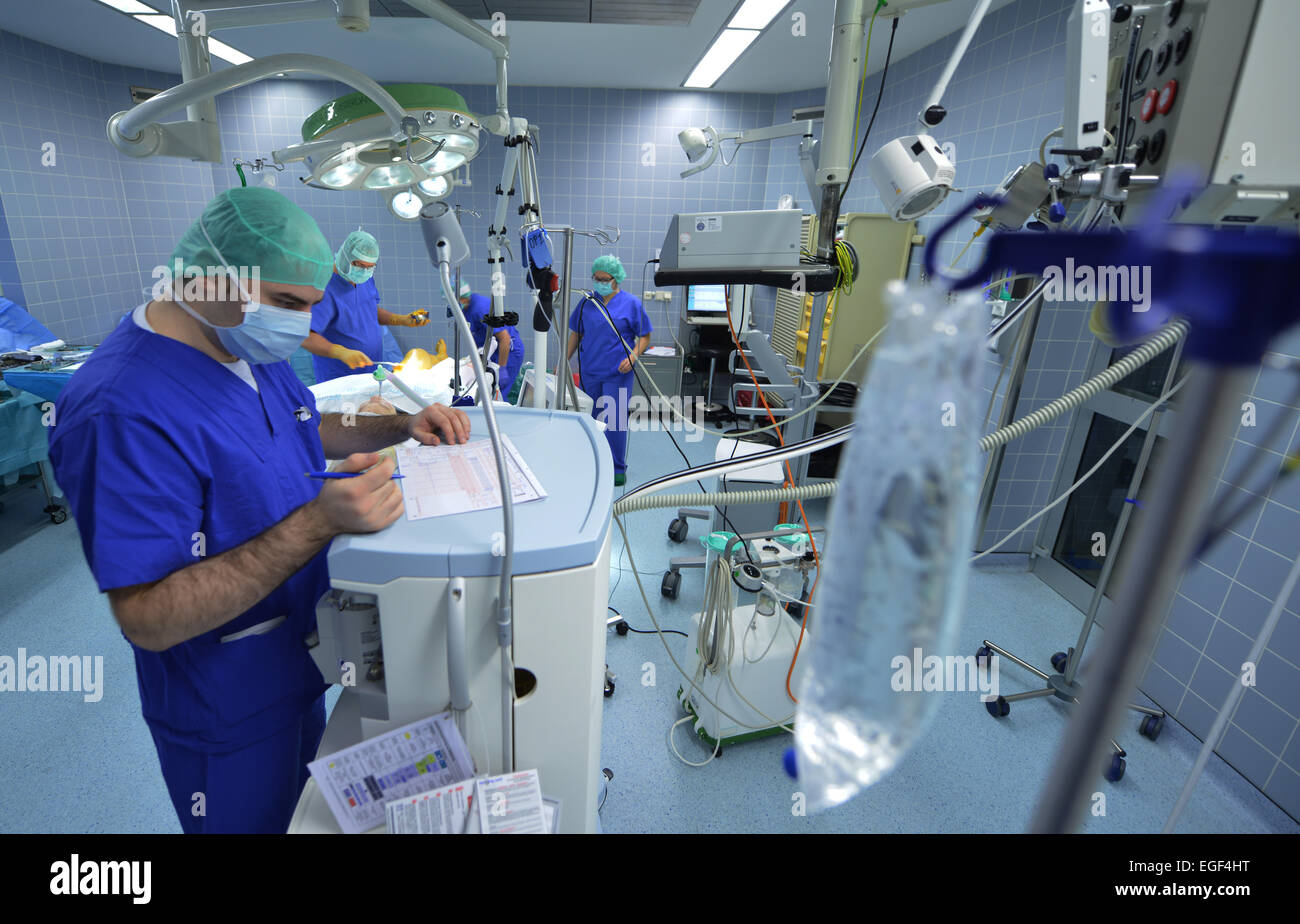 Medical skills hi-res stock photography and images - Alamy