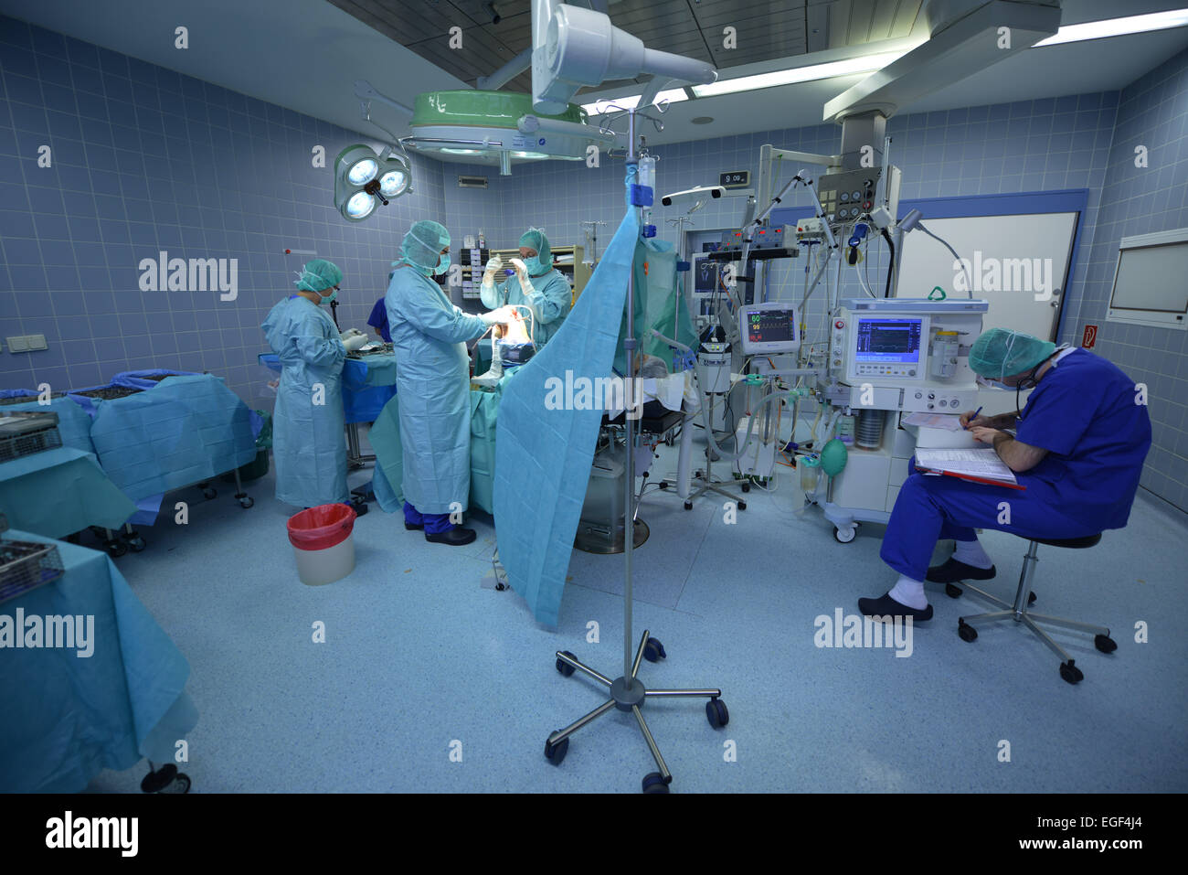 Medical skills hi-res stock photography and images - Alamy