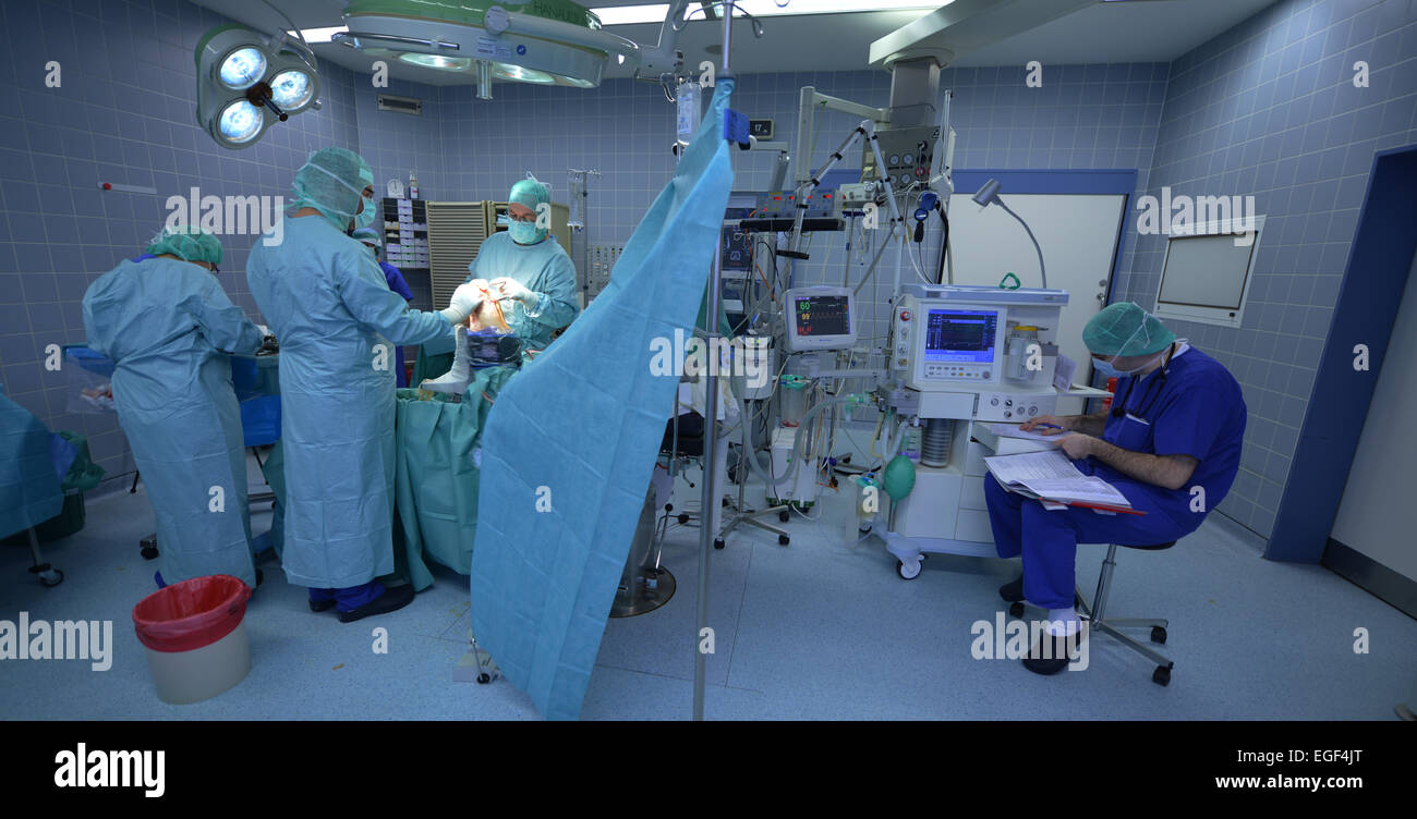 Medical skills hi-res stock photography and images - Alamy