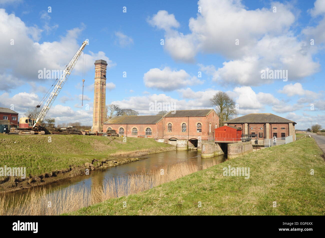 The sluice and pumping station at Lade Bank on the Hobhole Drain, East ...