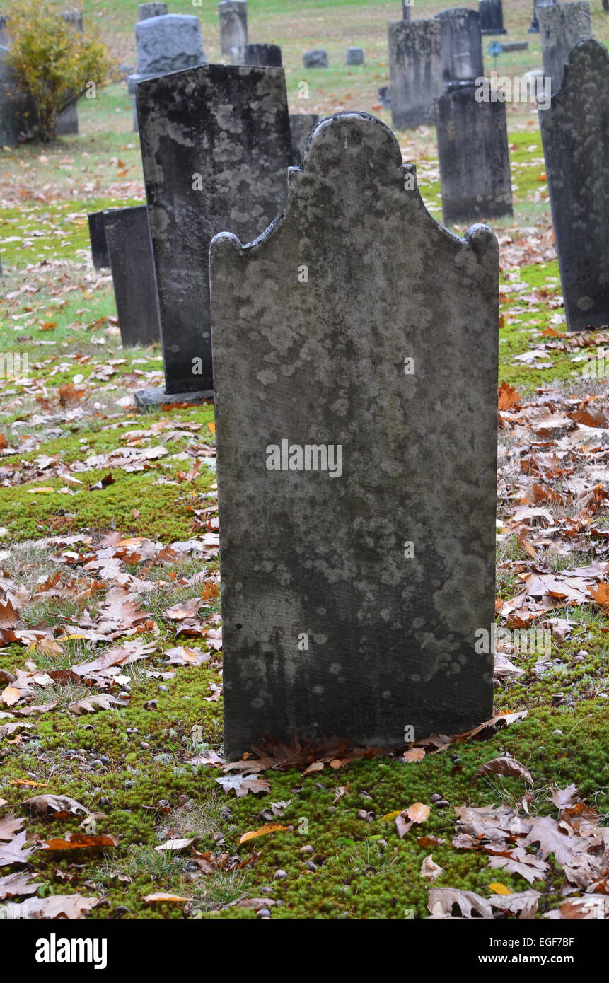 Old graveyard hi-res stock photography and images - Alamy