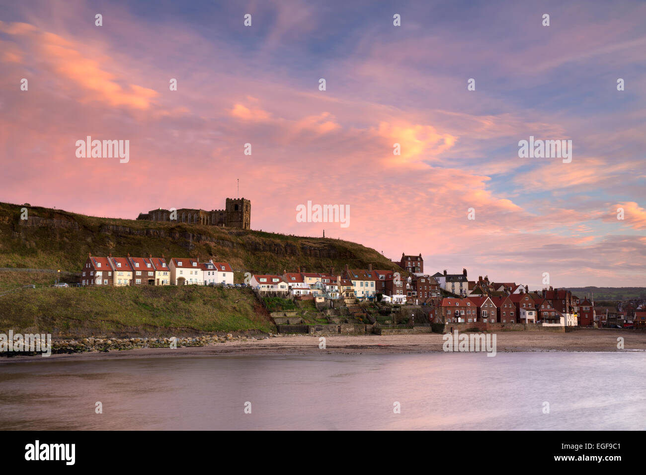 Whitby sunset hi-res stock photography and images - Alamy
