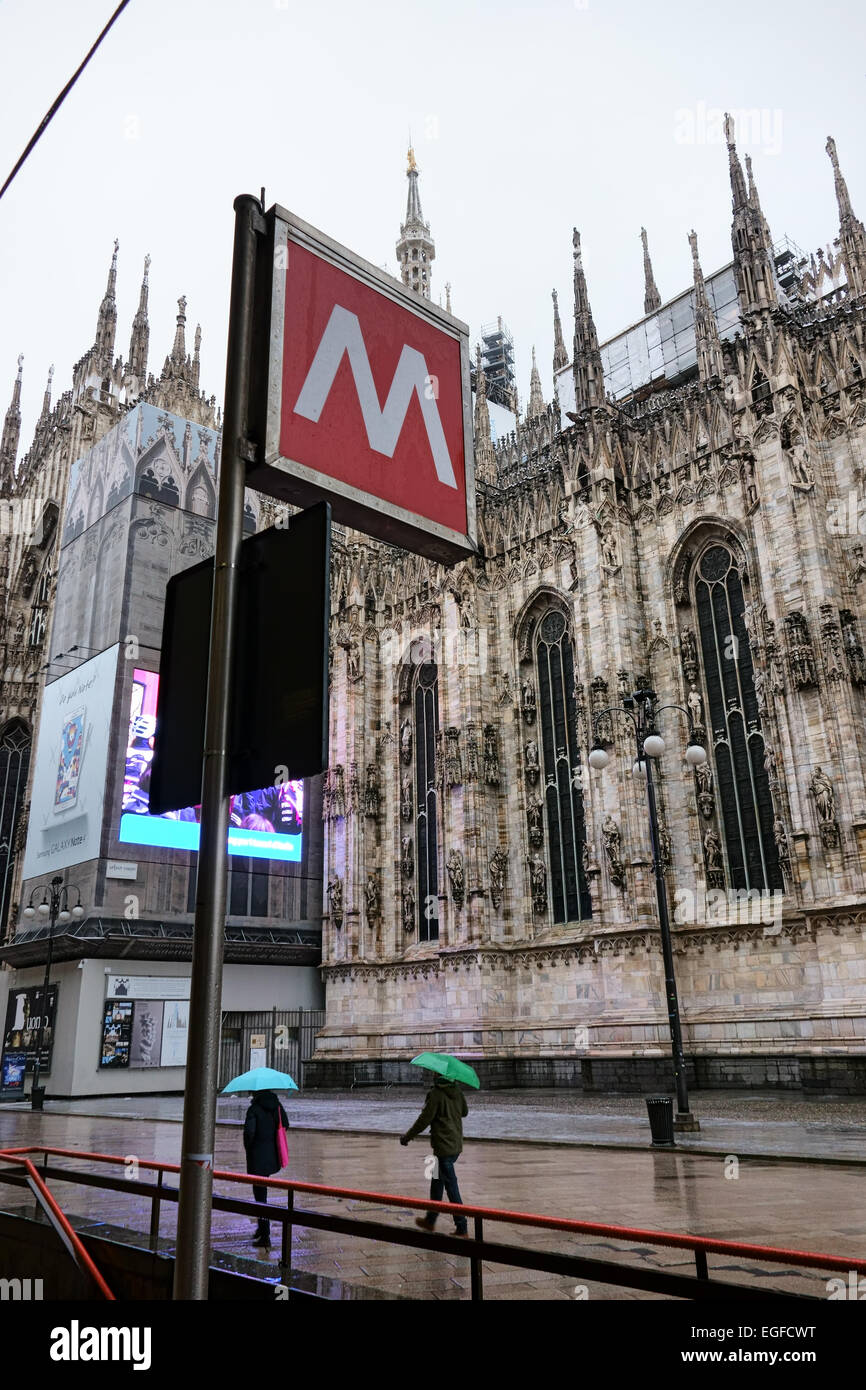 Metro of milan hi-res stock photography and images - Alamy