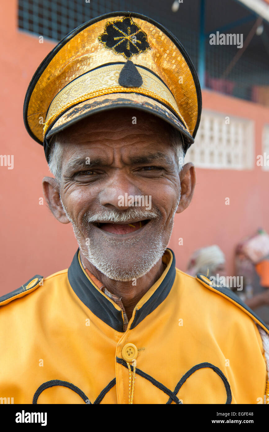 India marching band hi-res stock photography and images - Alamy