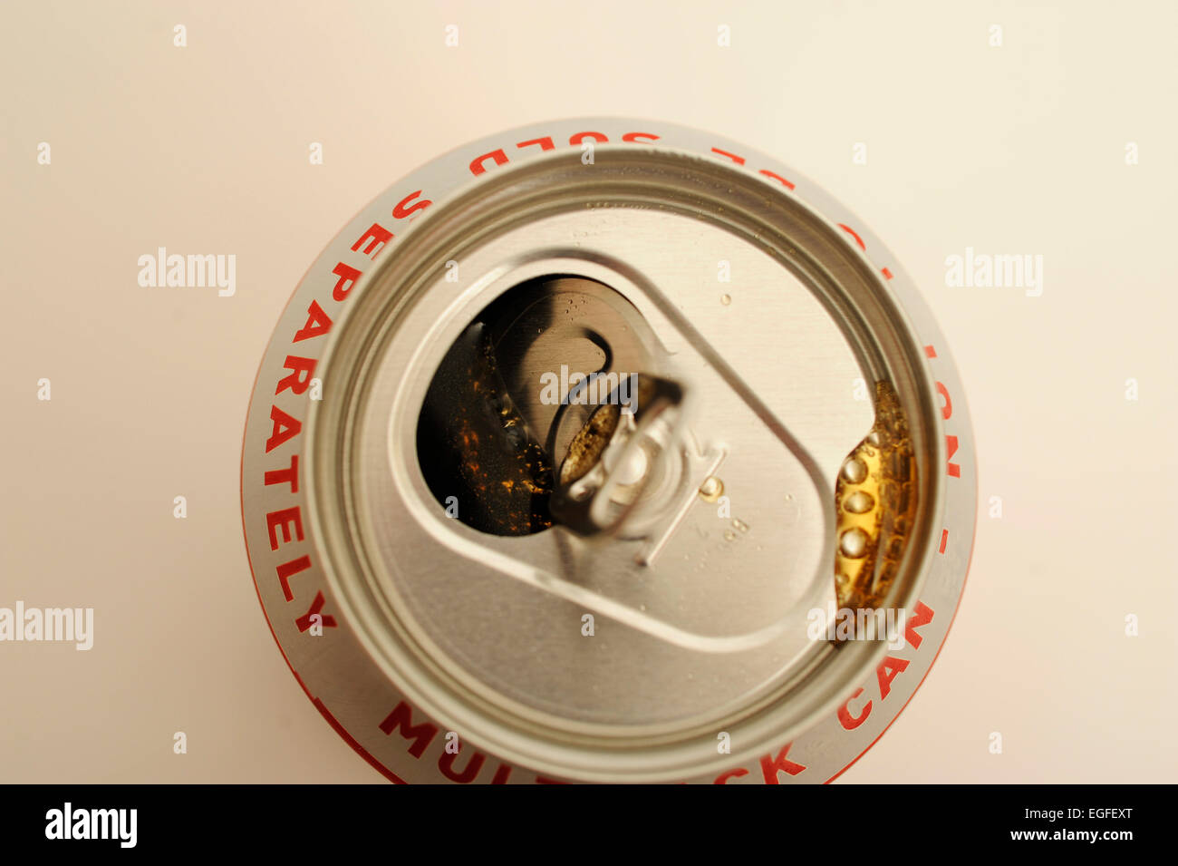 Coke can close up hi-res stock photography and images - Alamy