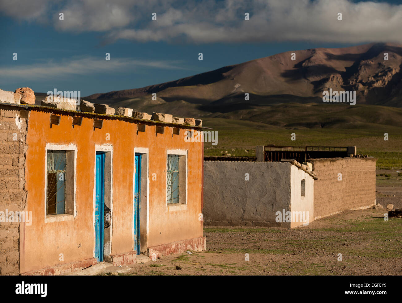 Buildings in Villa Alota, Southern Altiplano, Bolivia Stock Photo - Alamy