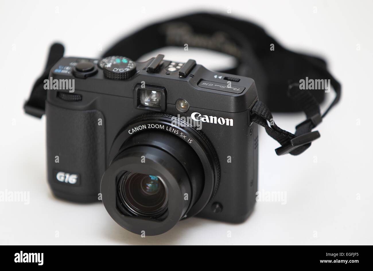 Canon Powershot G16 Digital Compast Camera Stock Photo - Alamy