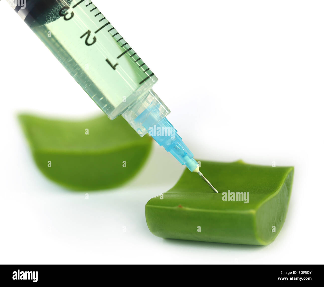 Injection syringe hi-res stock photography and images - Alamy