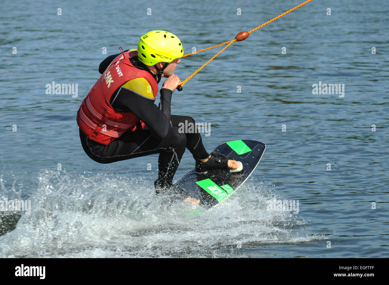 Cable wake hi-res stock photography and images - Alamy