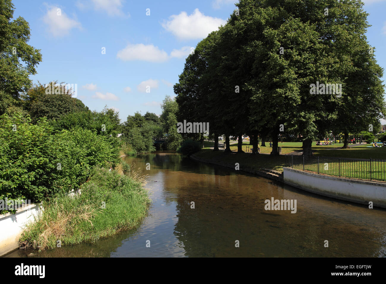 The River Wytham in Wyndham Park, in Grantham, Lincolnshire Stock Photo ...