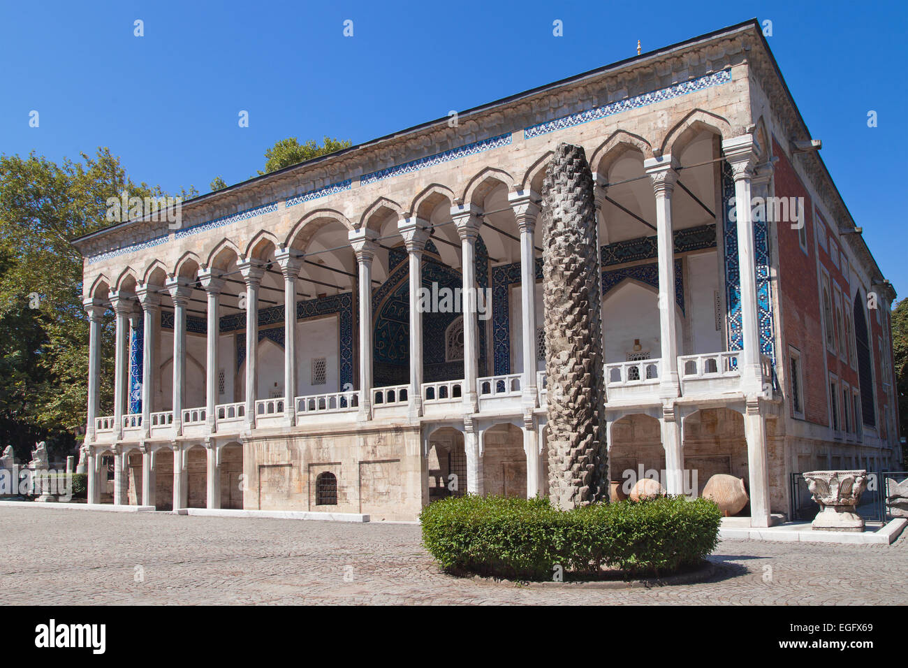 Tiled Kiosk in Istanbul, Turkey Stock Photo - Alamy