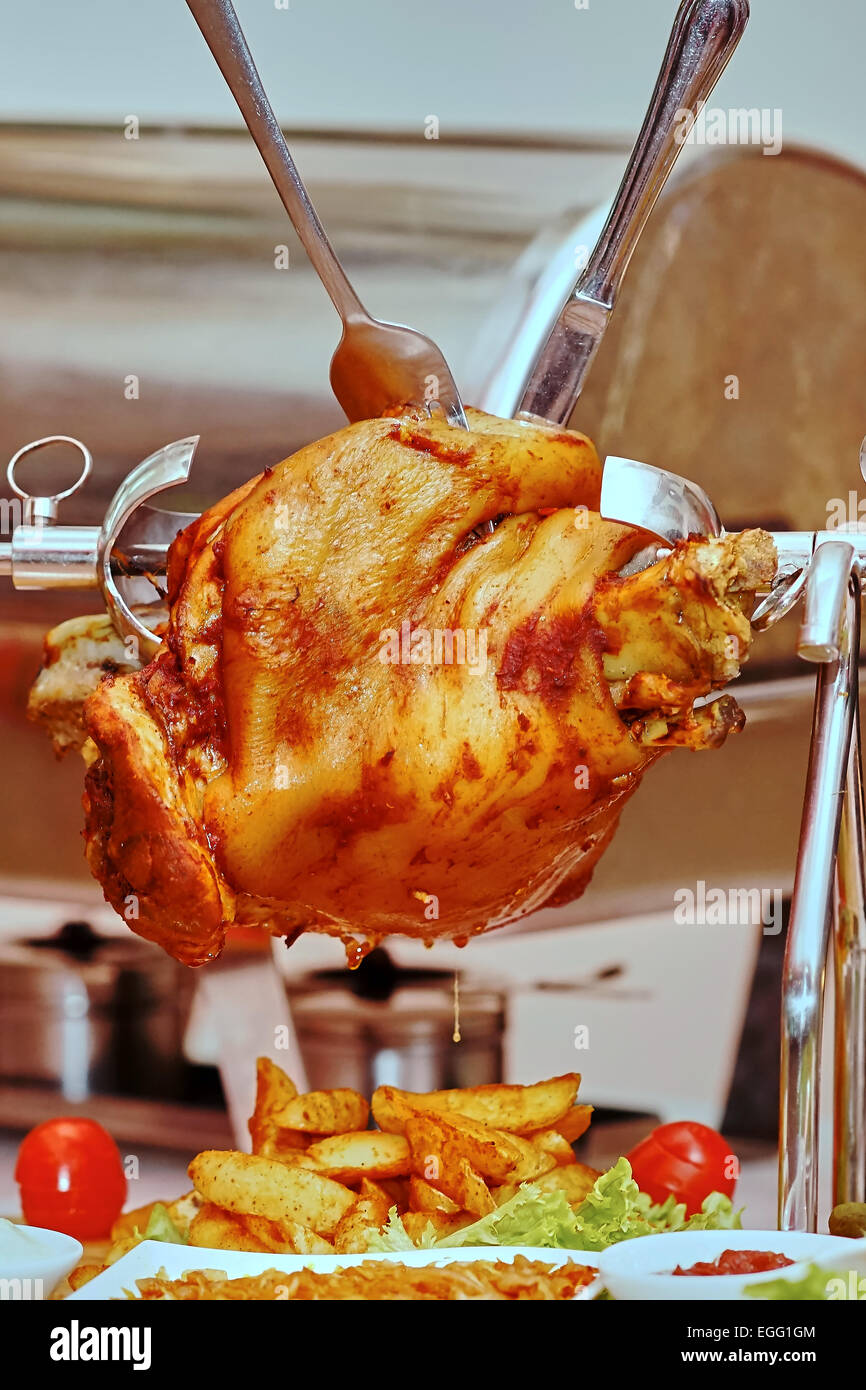 Spit roast chicken hi-res stock photography and images - Alamy