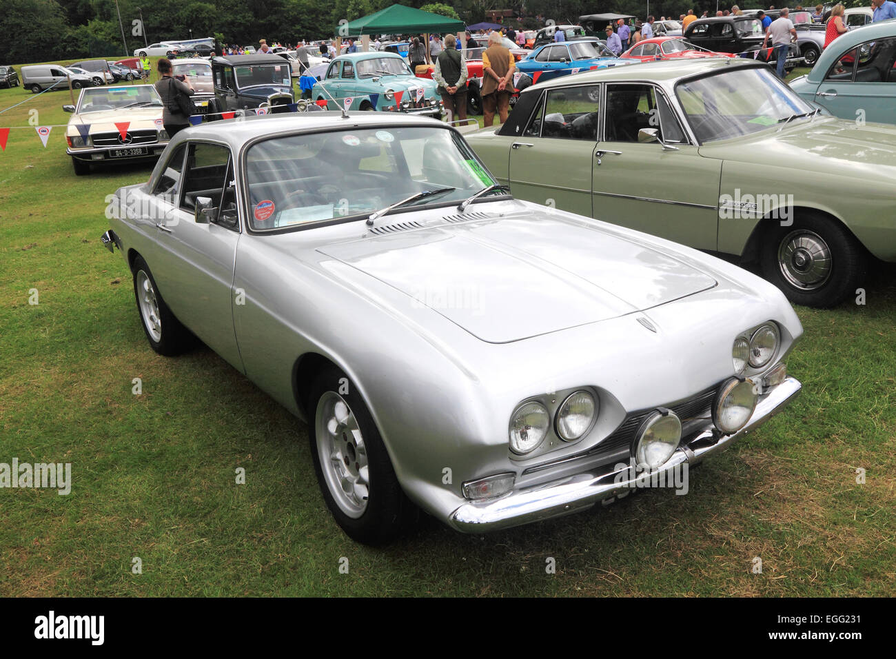 Reliant scimitar car hi-res stock photography and images - Alamy