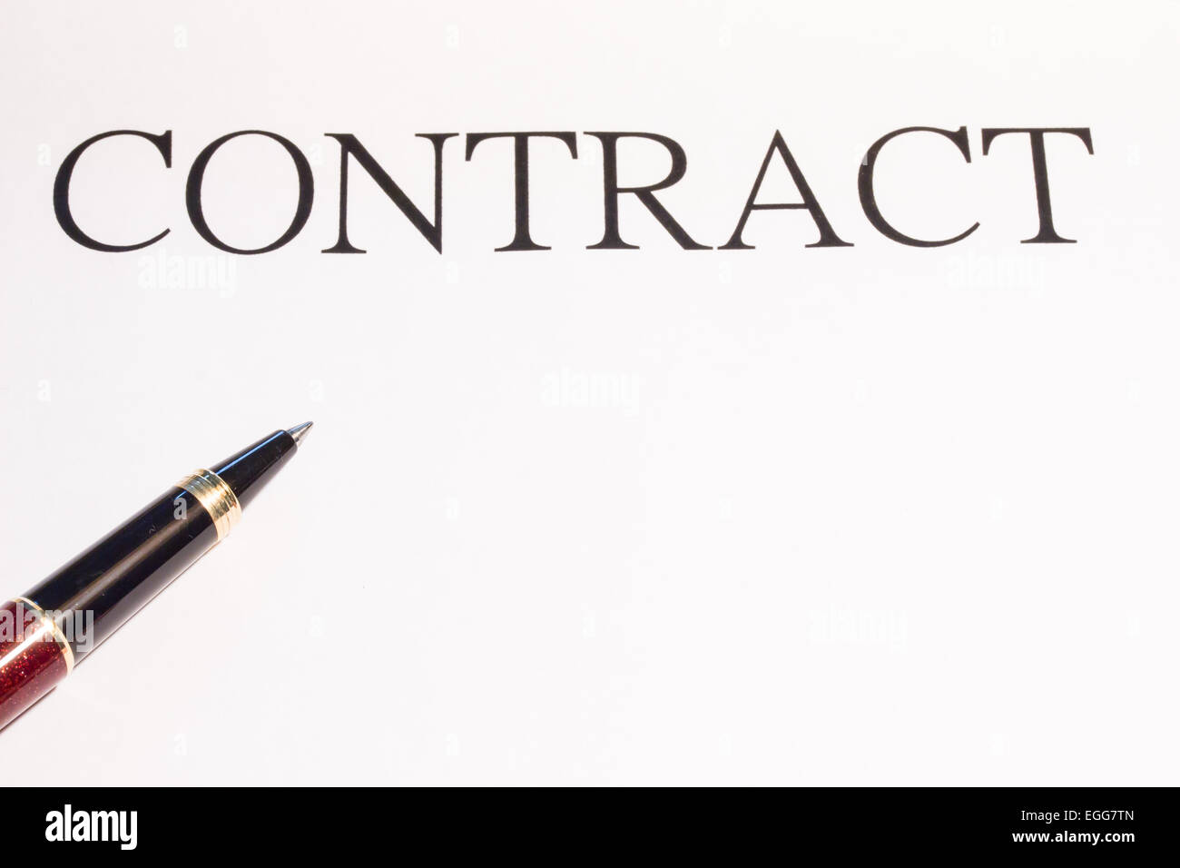 Pen contract hi-res stock photography and images - Alamy