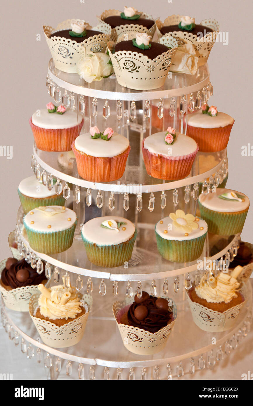 Iced cakes hi-res stock photography and images - Alamy