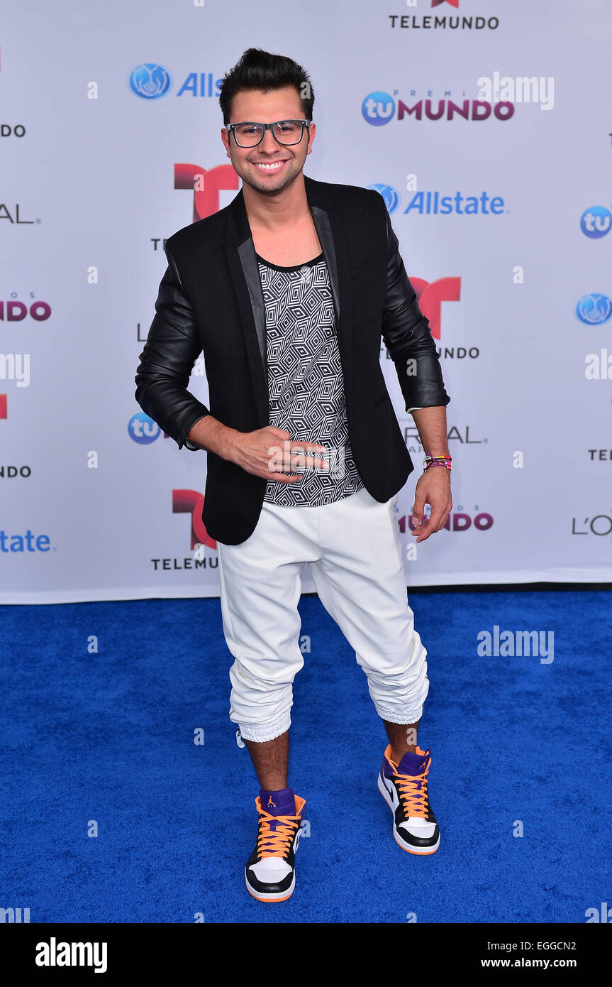 Premios tu mundo hi-res stock photography and images - Alamy