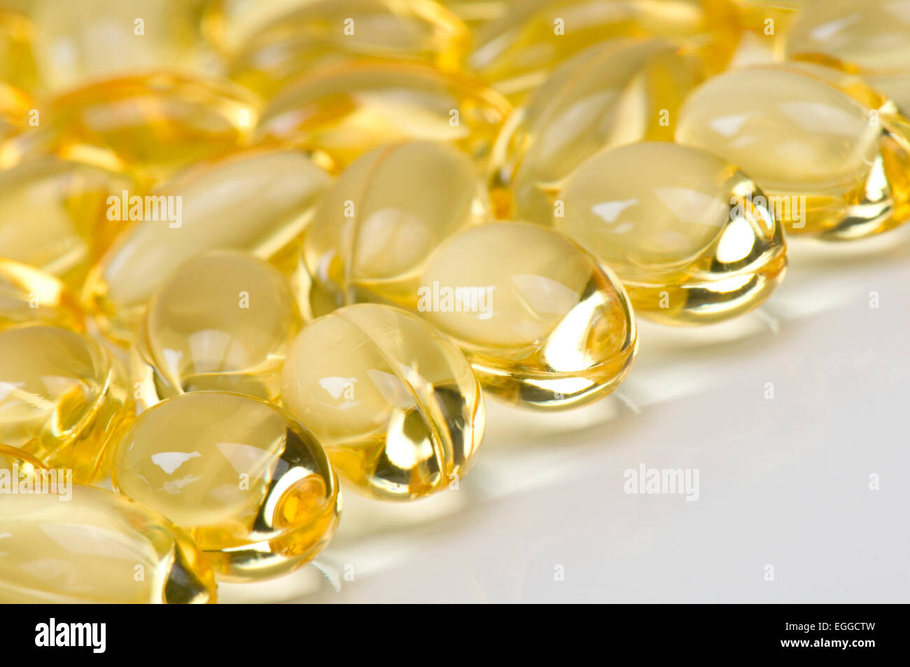 Gel Capsules on white Stock Photo - Alamy