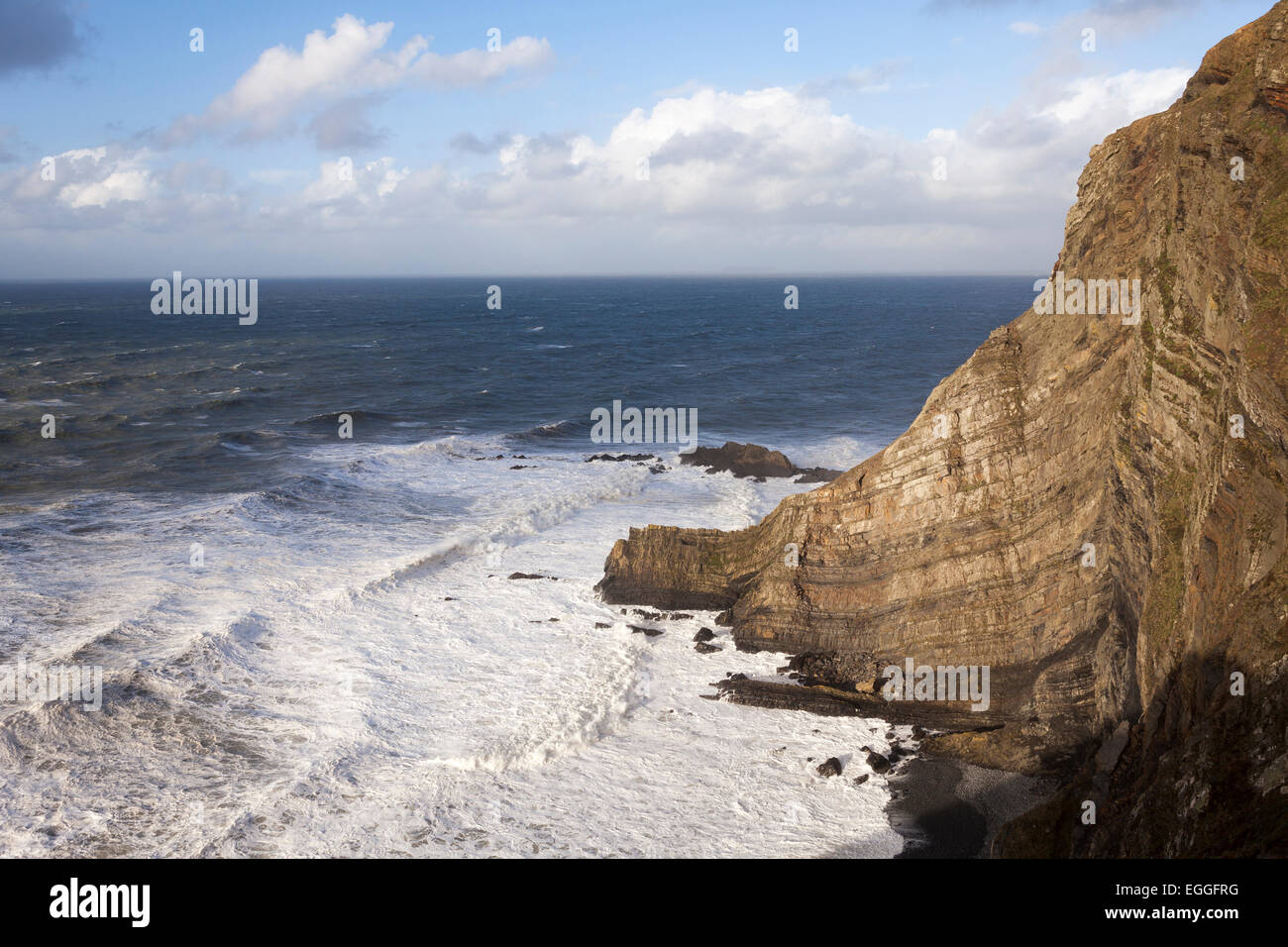Rock strata in cliffs and [Atlantic Ocean] waves, Cornish Coast ...
