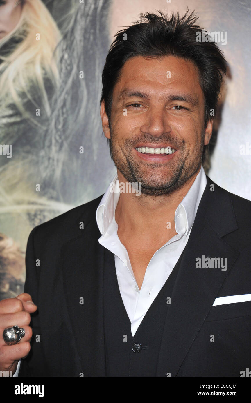 Manu Bennett Eye Patch