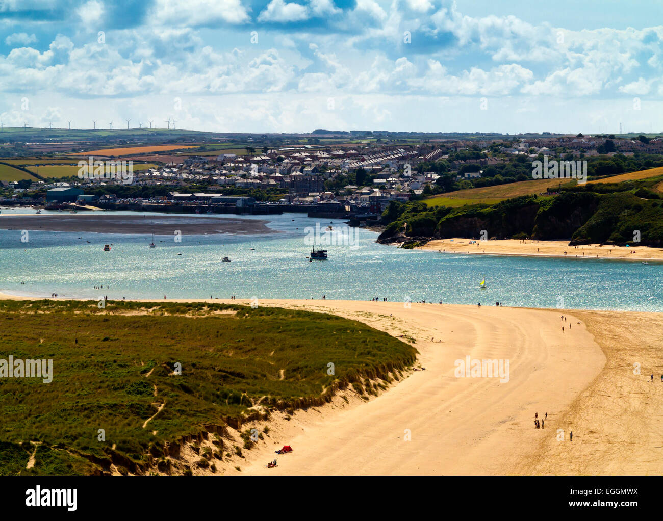 River camel estuary in cornwall hi-res stock photography and images - Alamy