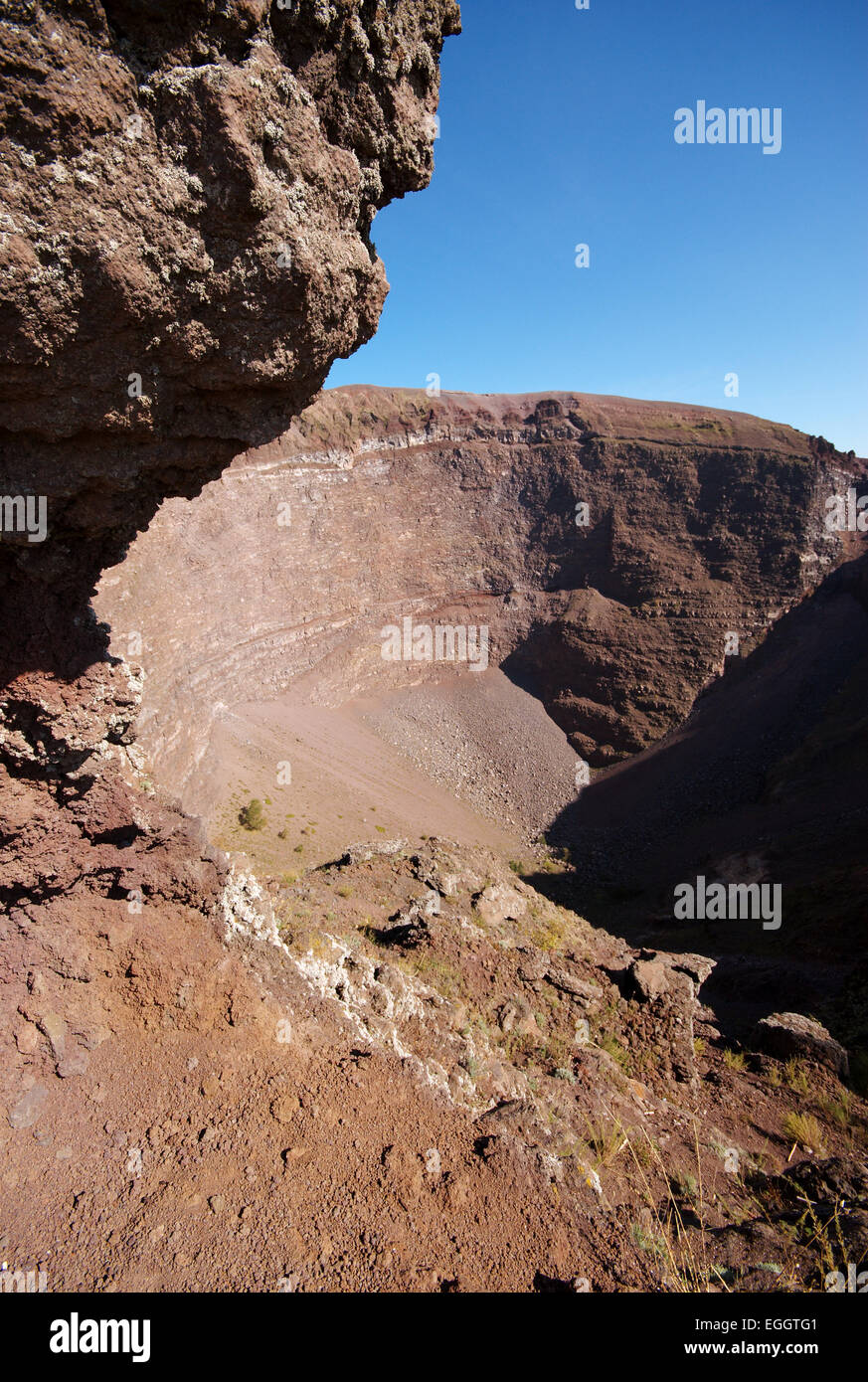 A look down into the crater of Mt. Vesuvius, Italy Stock Photo - Alamy