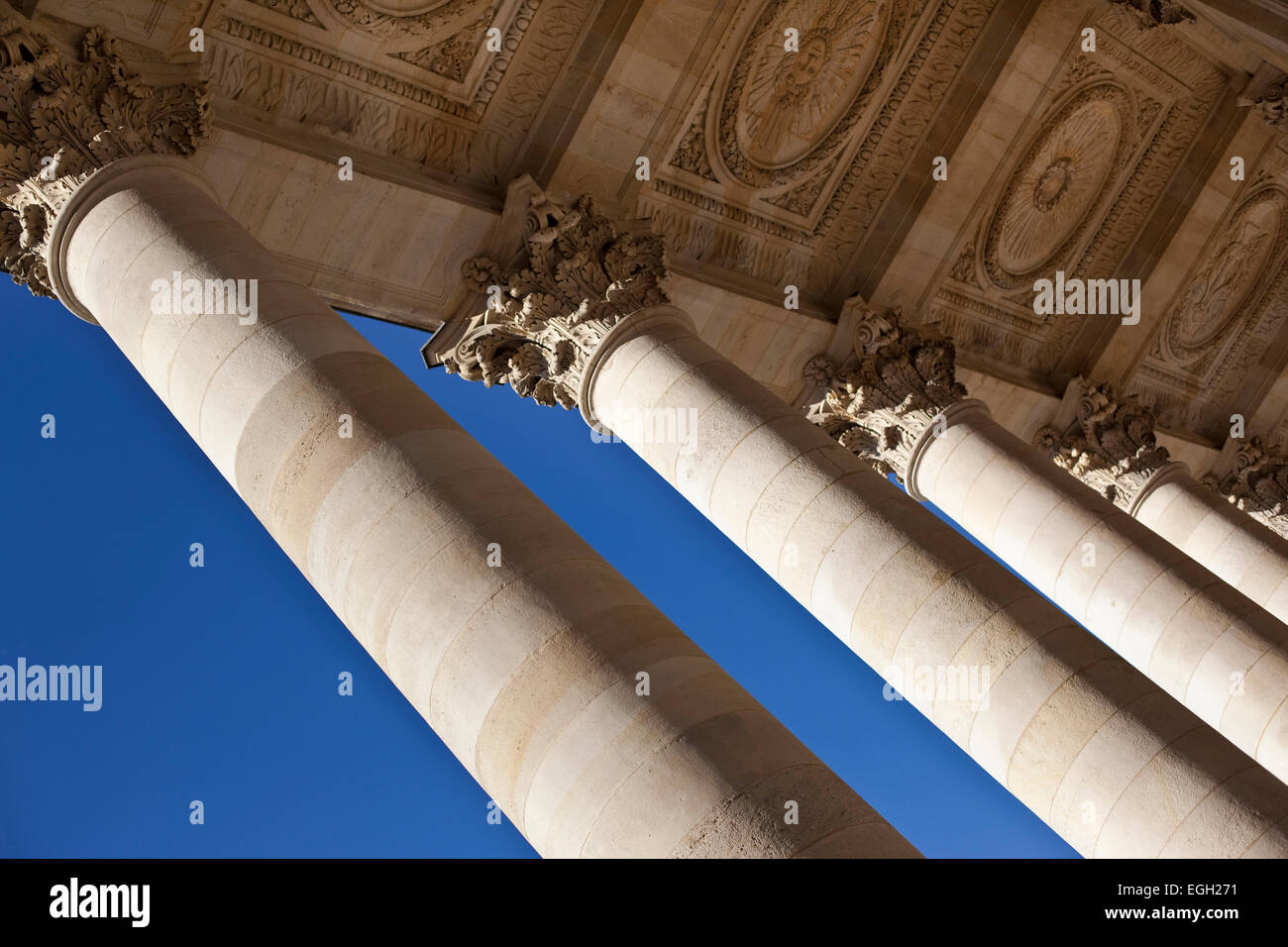 Columns of the porch of Bordeaux opera Stock Photo - Alamy