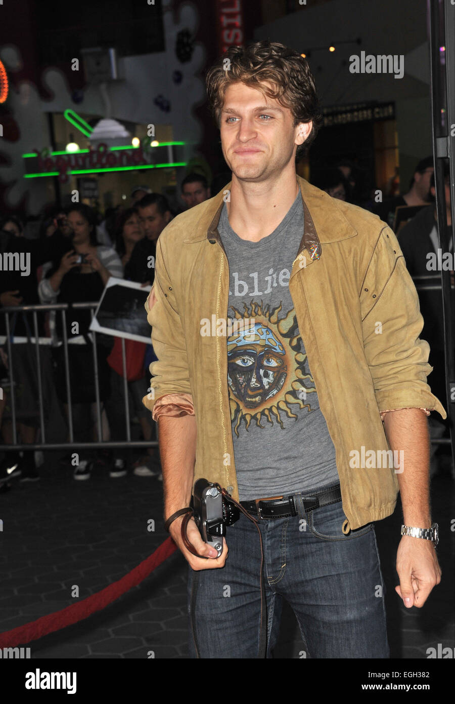 Tan suede jacket hi-res stock photography and images - Alamy