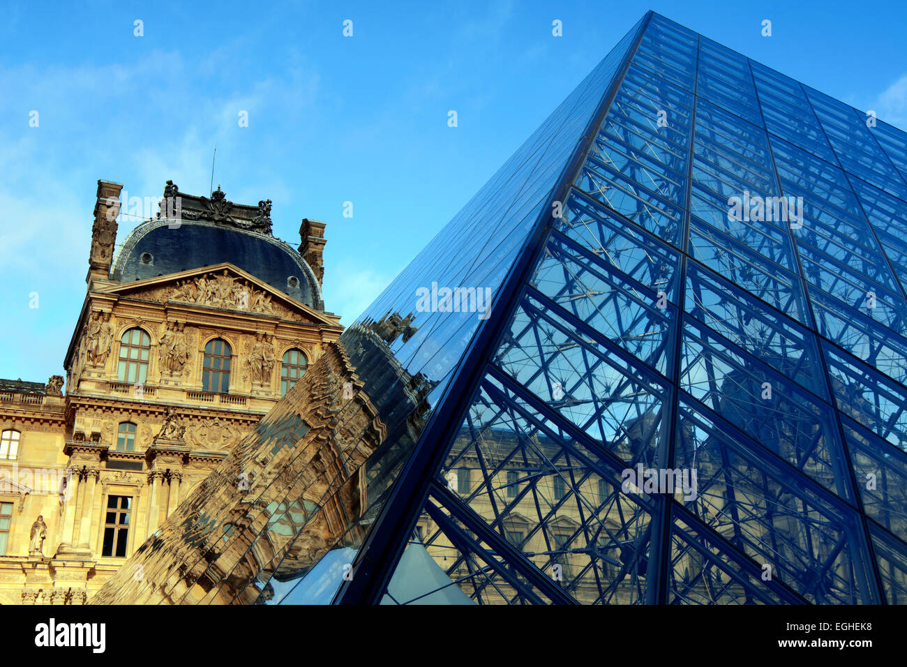 Louvre museum paris france hi-res stock photography and images - Alamy