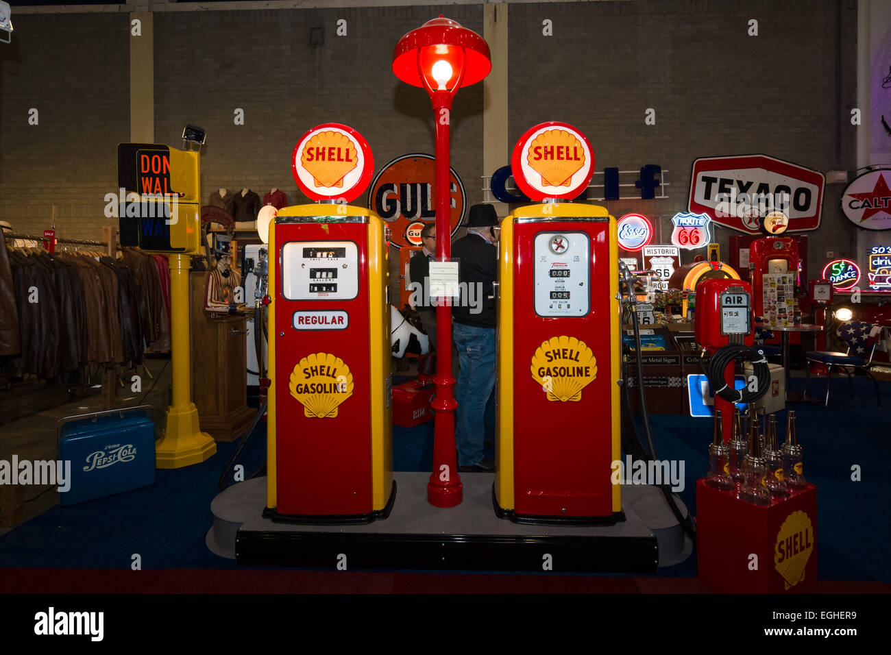 Petrol gas stations Tokheim Model 300 and Tokheim Model 39B by Shell ...