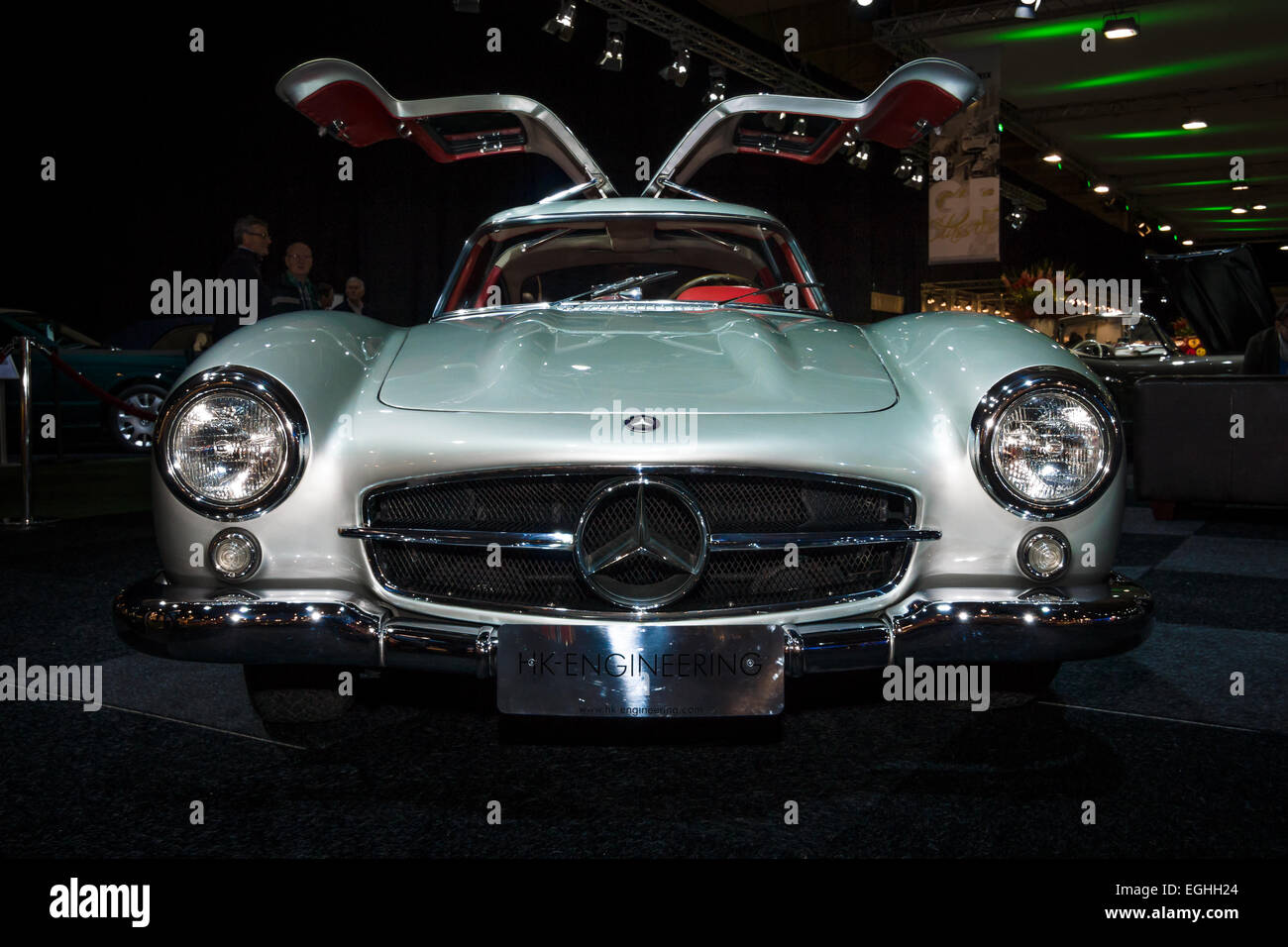 Mercedes benz 300sl gullwing hi-res stock photography and images - Alamy