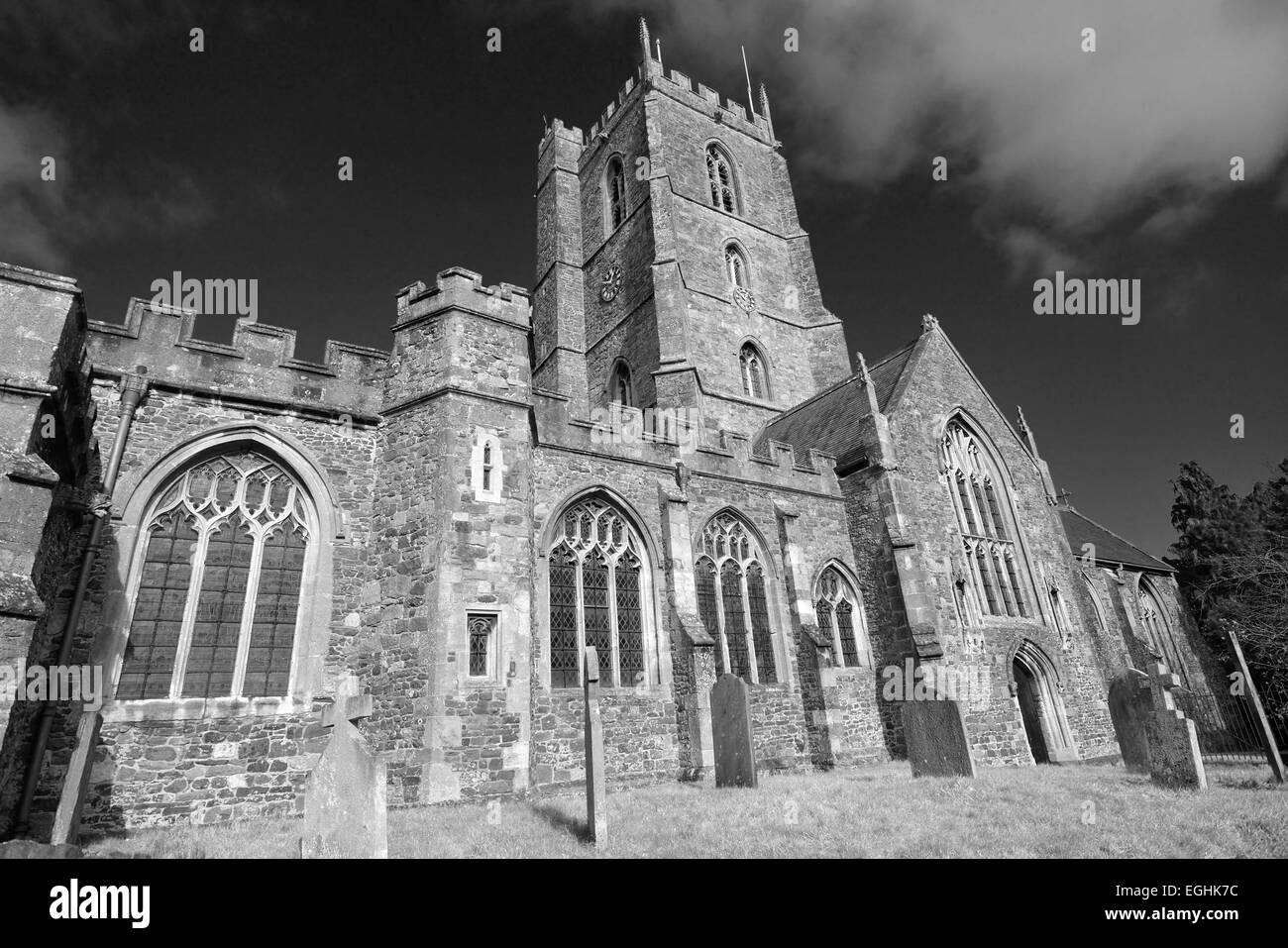 Historic st georges church cemetery hi-res stock photography and images ...