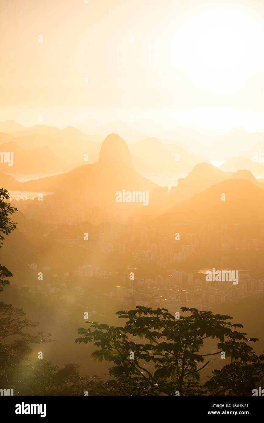 Rio de janeiro christ hi-res stock photography and images - Alamy
