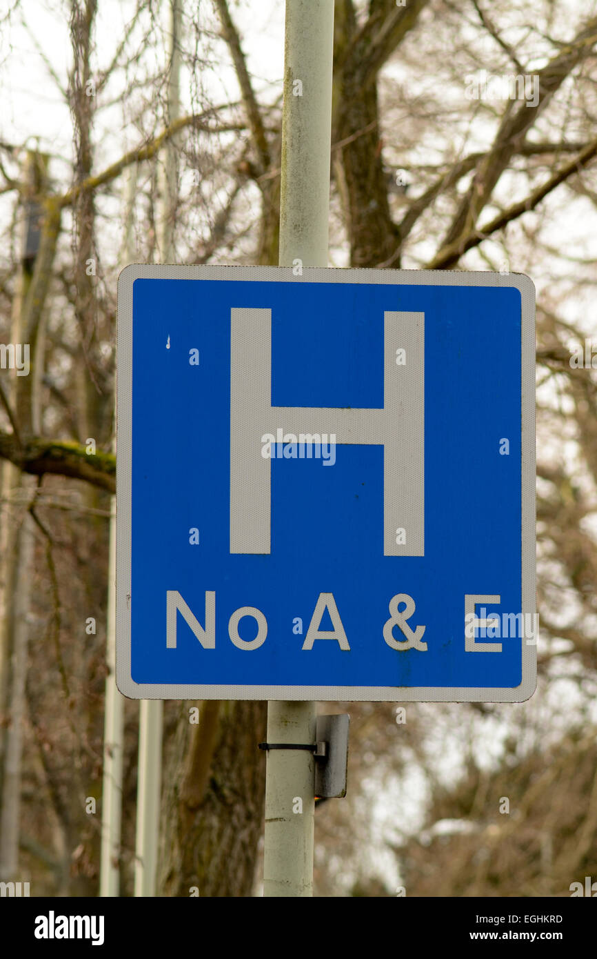 Hospital - No Accident and Emergency Unit sign outside Bedford Hospital ...