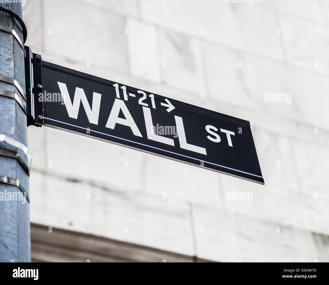 Nyse sign hi-res stock photography and images - Alamy