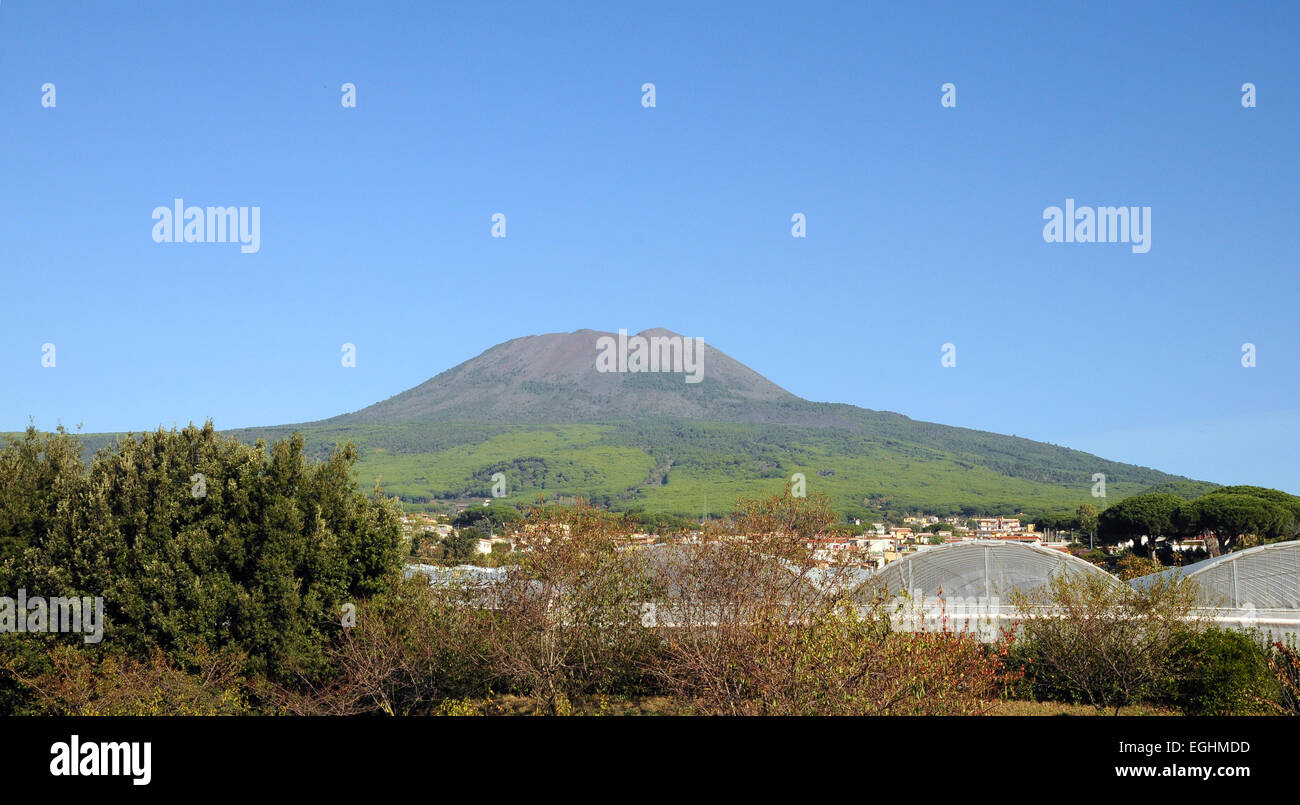 vesuvio volcano torre del greco magma lava Stock Photo - Alamy