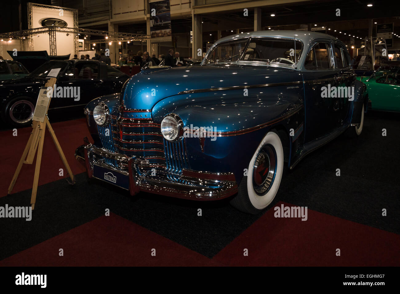 Full-size car Oldsmobile 98 De Luxe, 1941 Stock Photo - Alamy