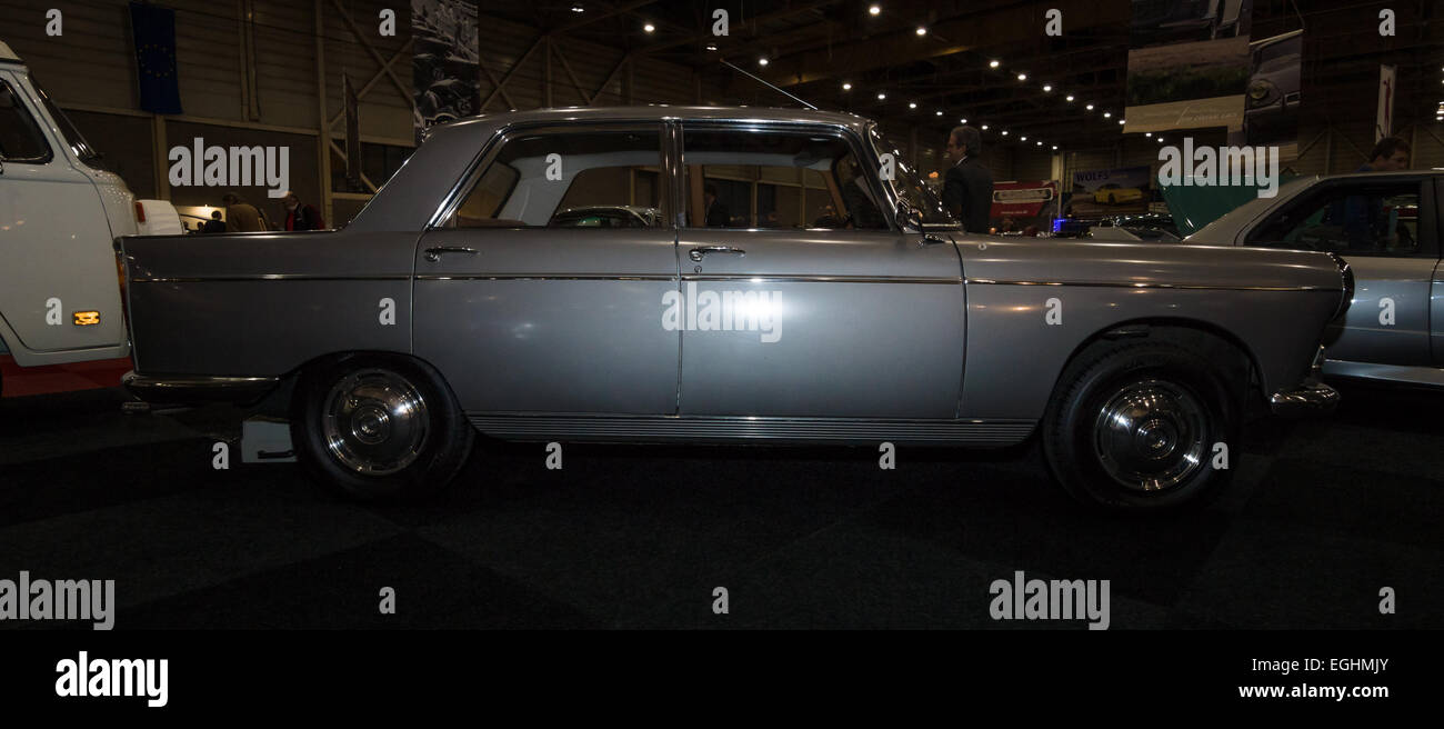 Peugeot 404 hi-res stock photography and images - Alamy