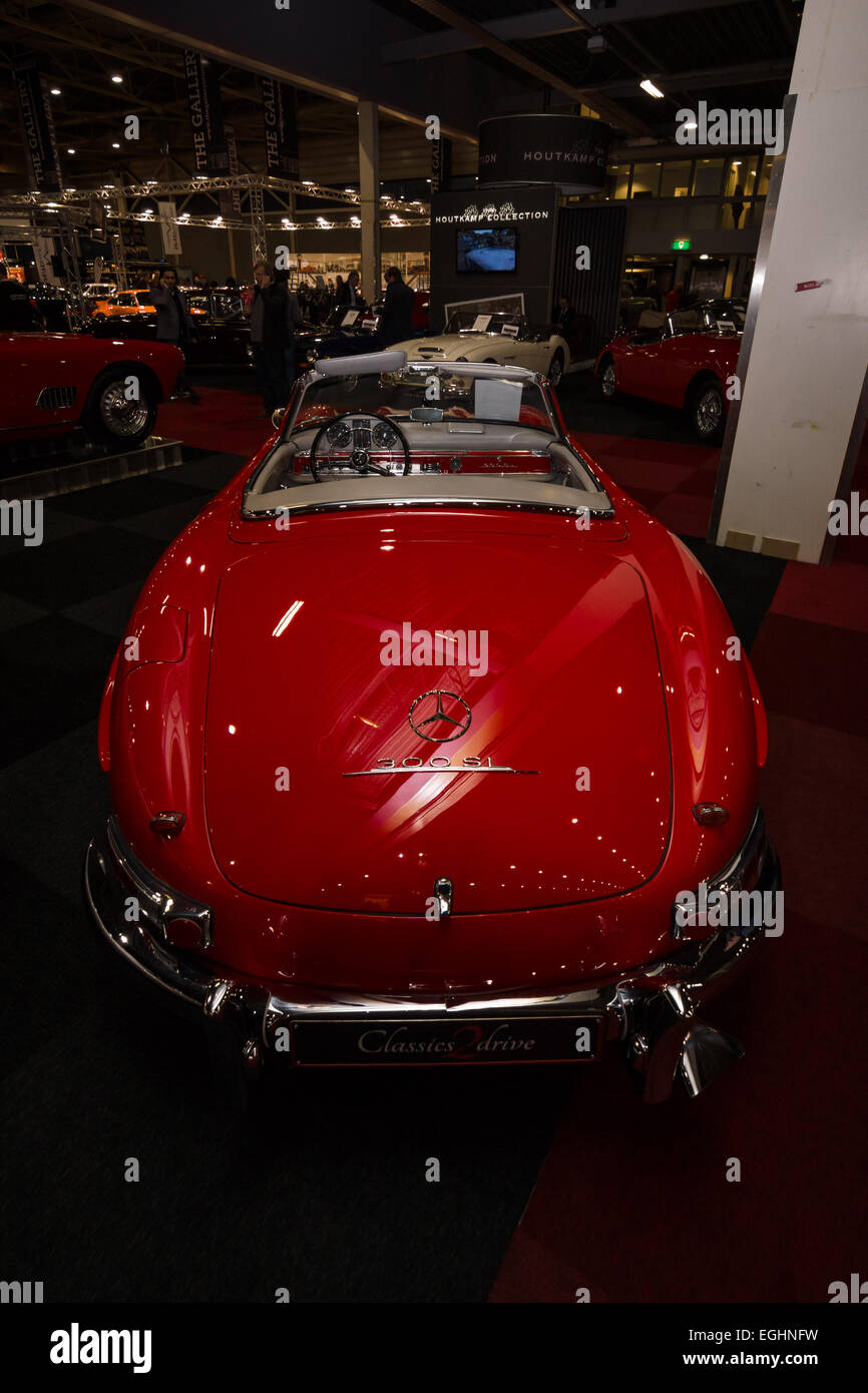 Roadster Mercedes-Benz 300SL (W198). Rear view Stock Photo - Alamy