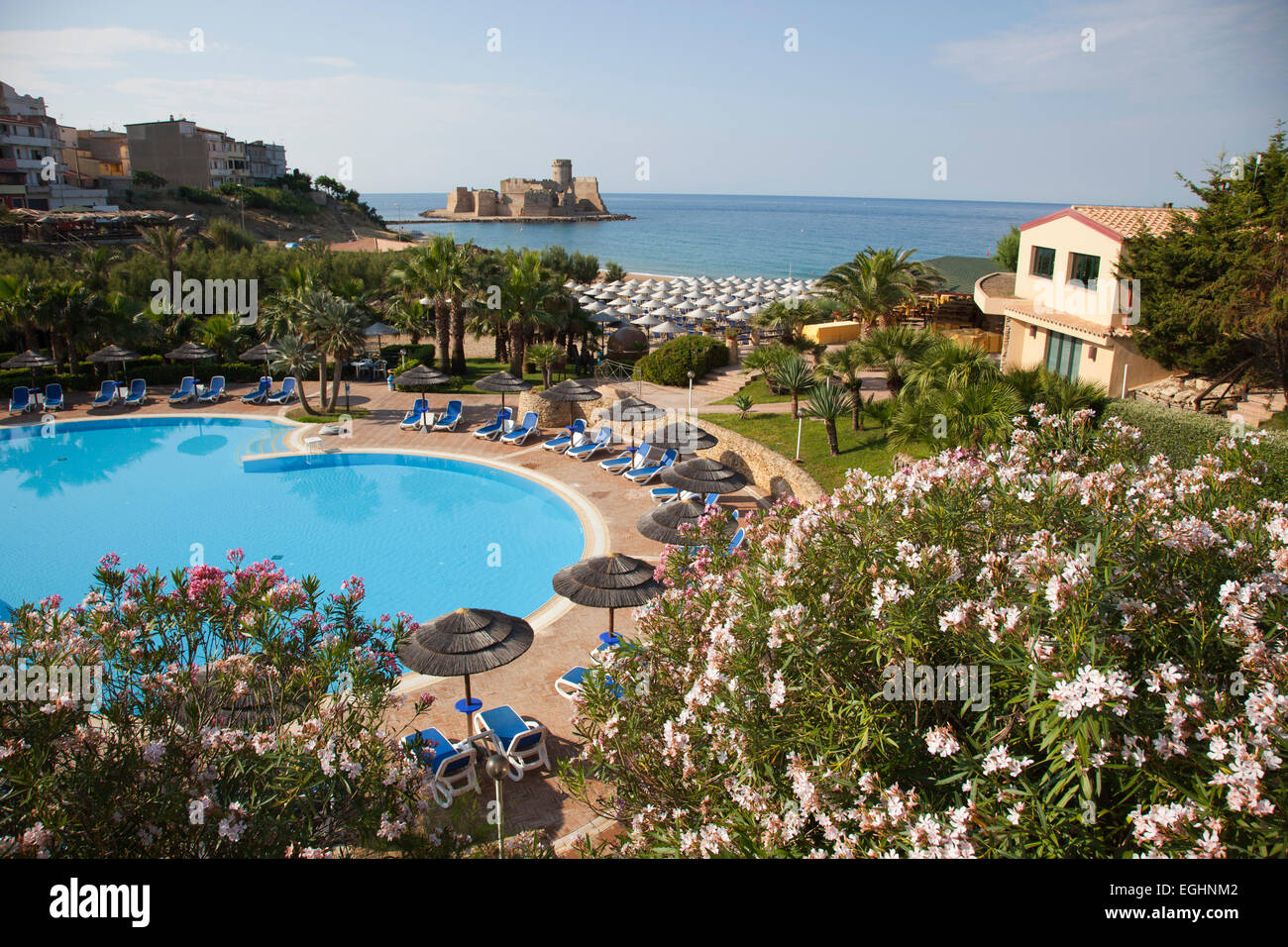 Castella hi-res stock photography and images - Alamy