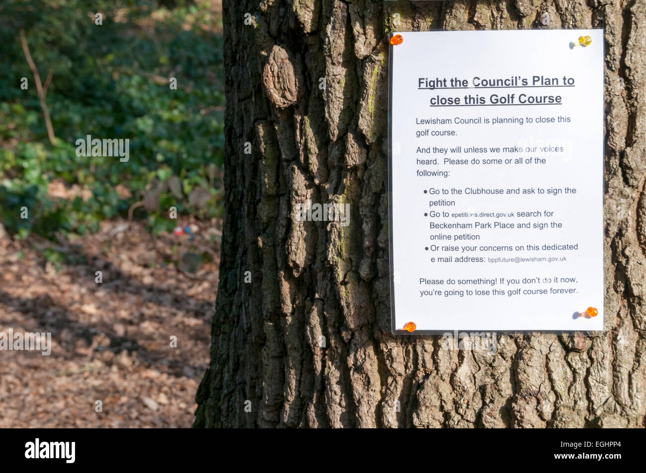 Sign protesting at proposed closure of Beckenham Place Park golf course ...