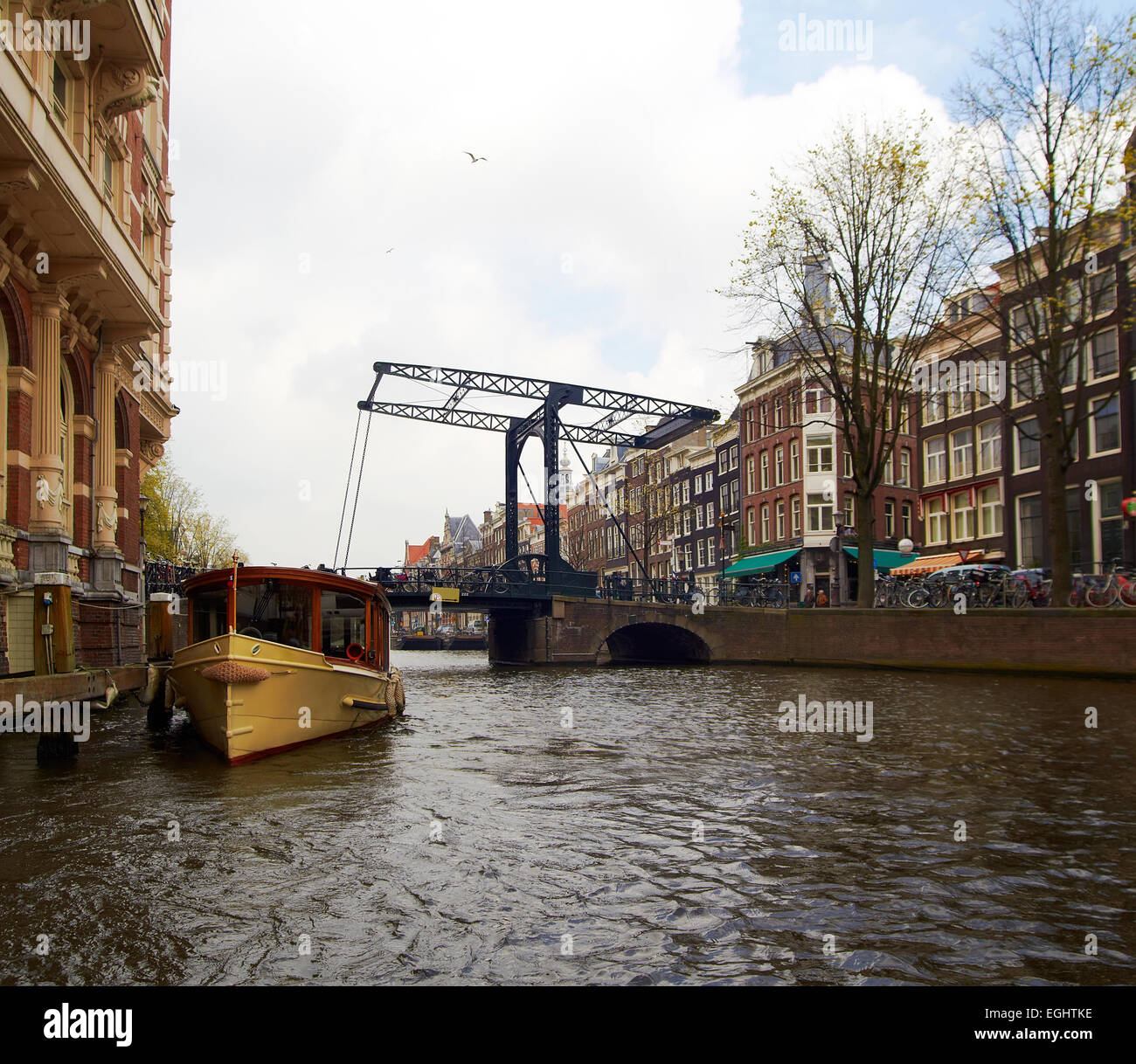old style Bridge over canal in Amsterdam Netherlands Stock Photo - Alamy