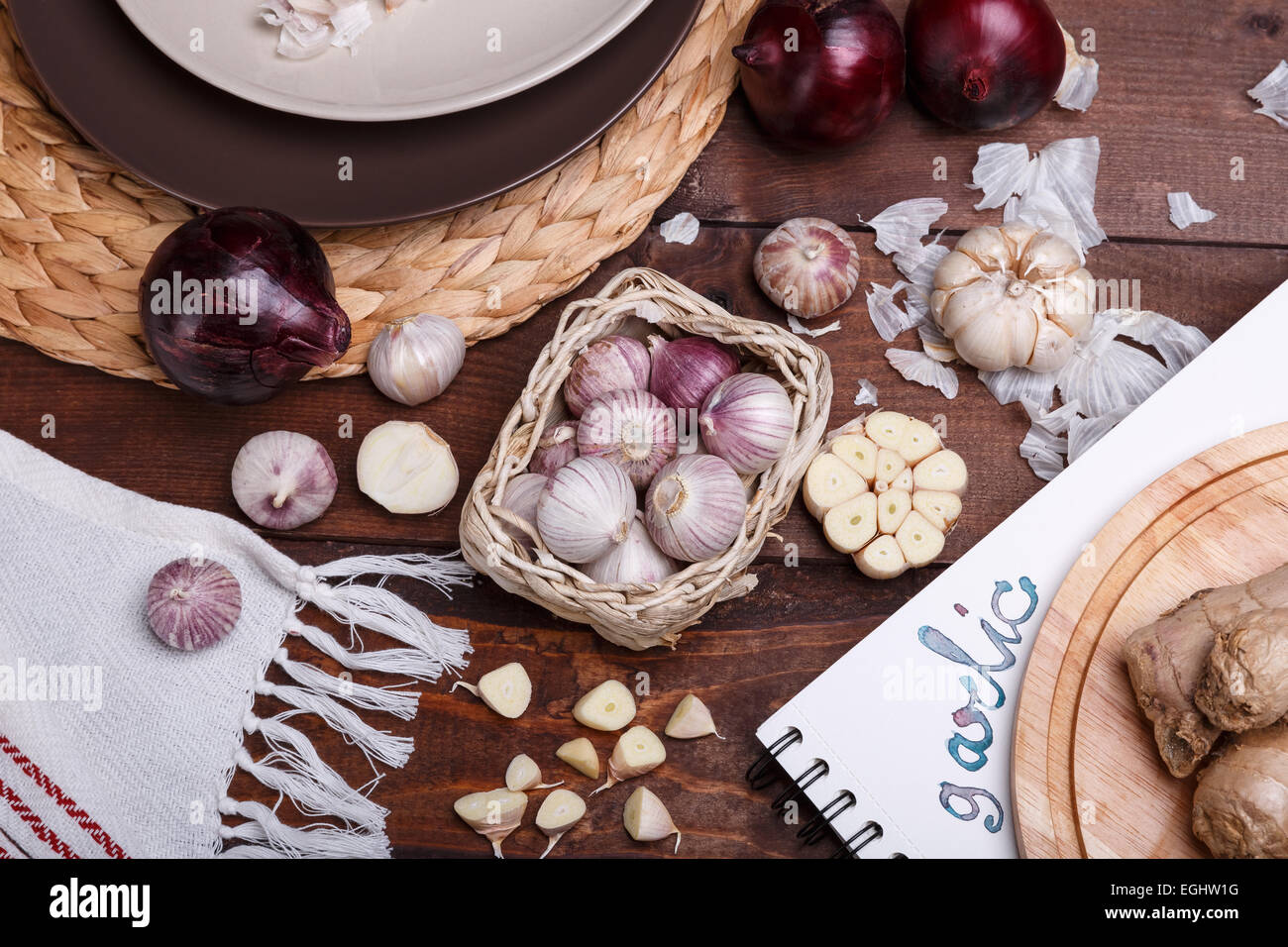 garlik and onions Stock Photo - Alamy