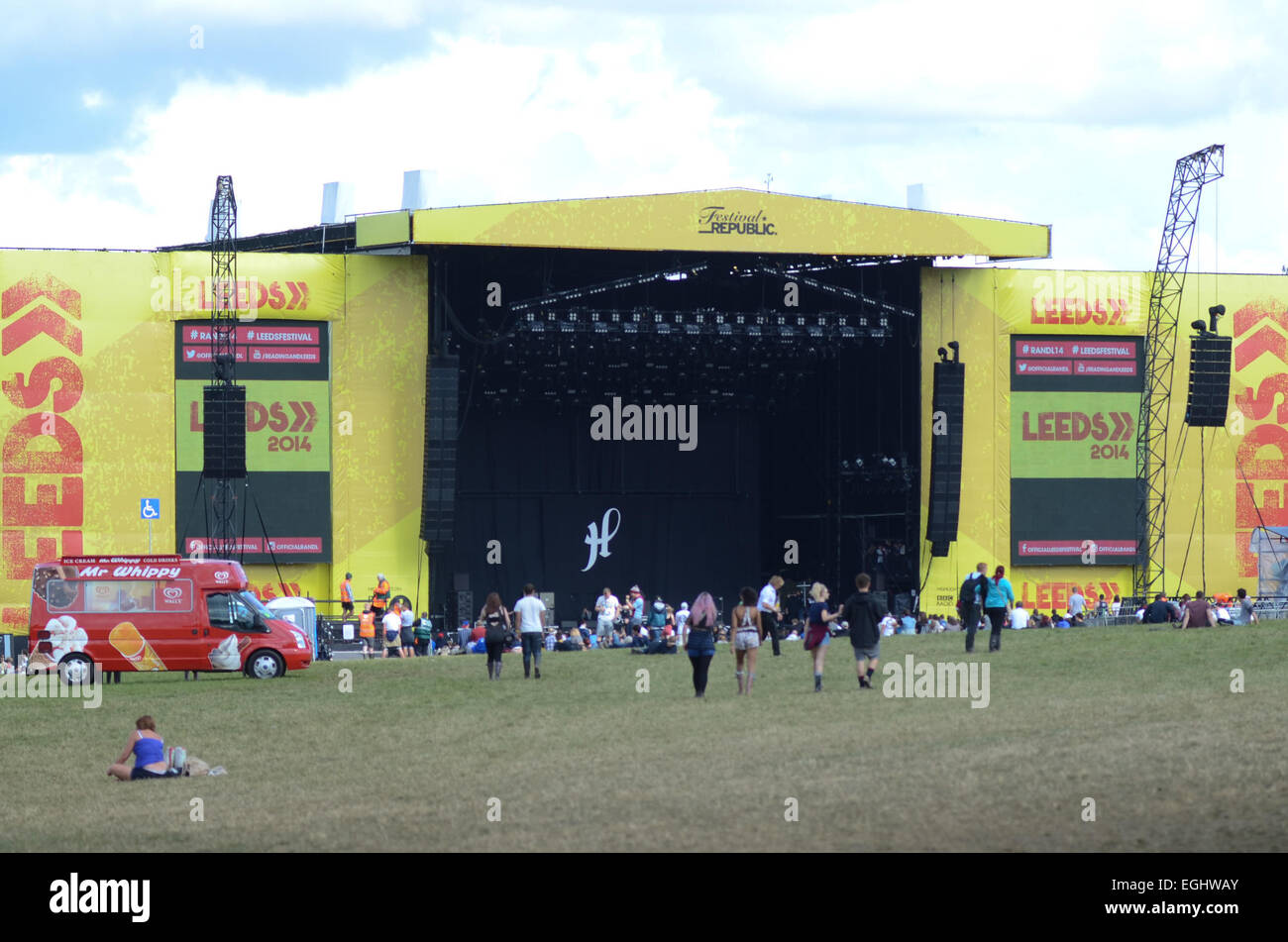 Leeds Festival Day 2 Atmosphere Bramham Park, Leeds, England Featuring ...
