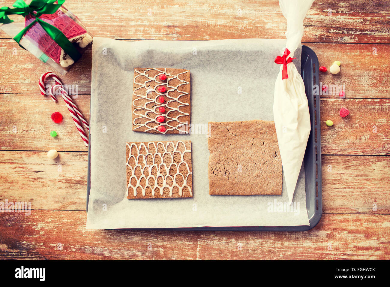 Gingerbread details hi-res stock photography and images - Alamy