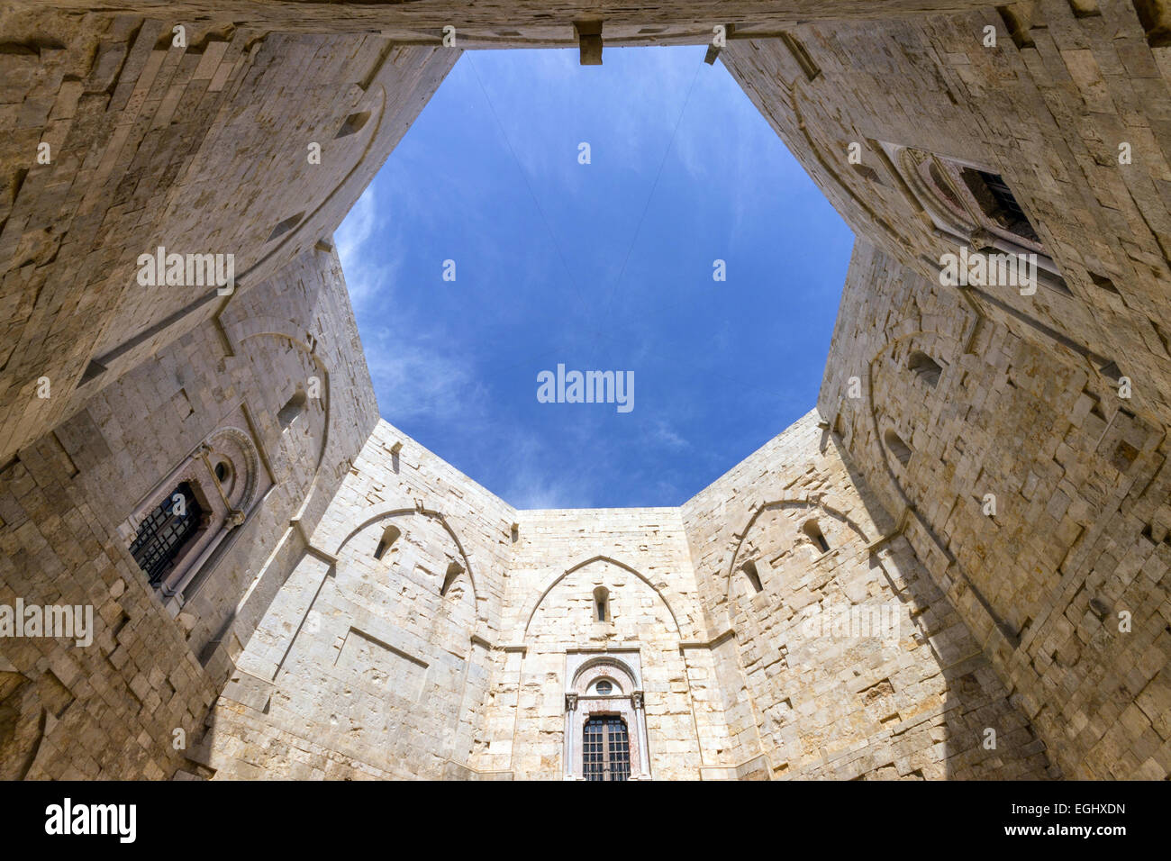 Italy castel del monte inside hi-res stock photography and images - Alamy