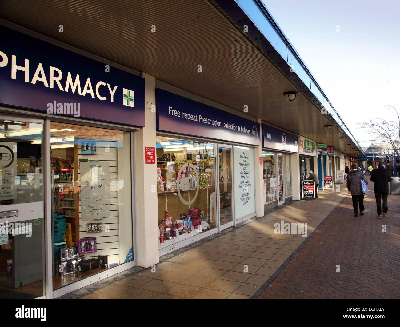 The Quadrant shopping centre, Dunstable, Bedfordshire Stock Photo - Alamy