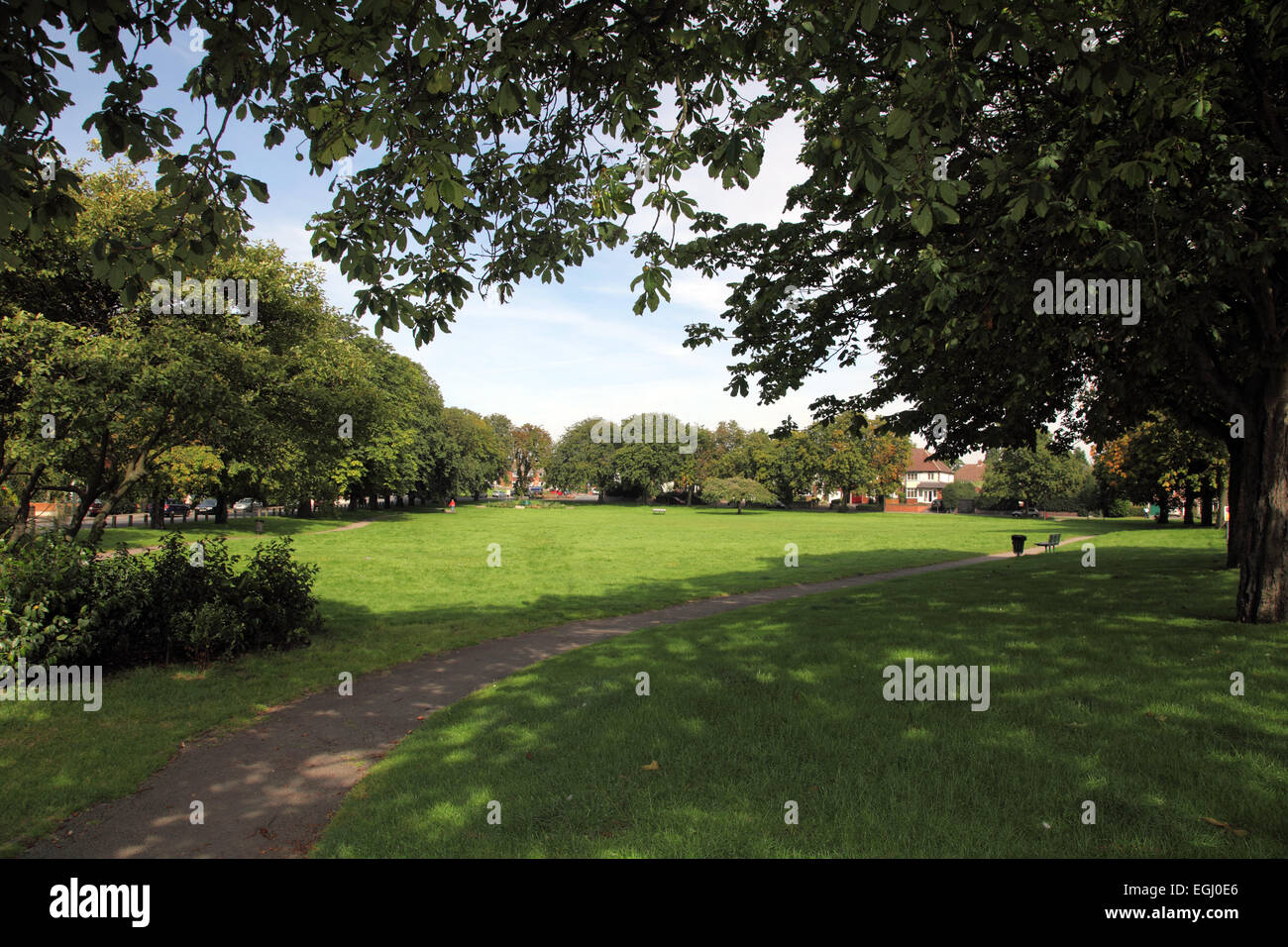 City green space hi-res stock photography and images - Alamy