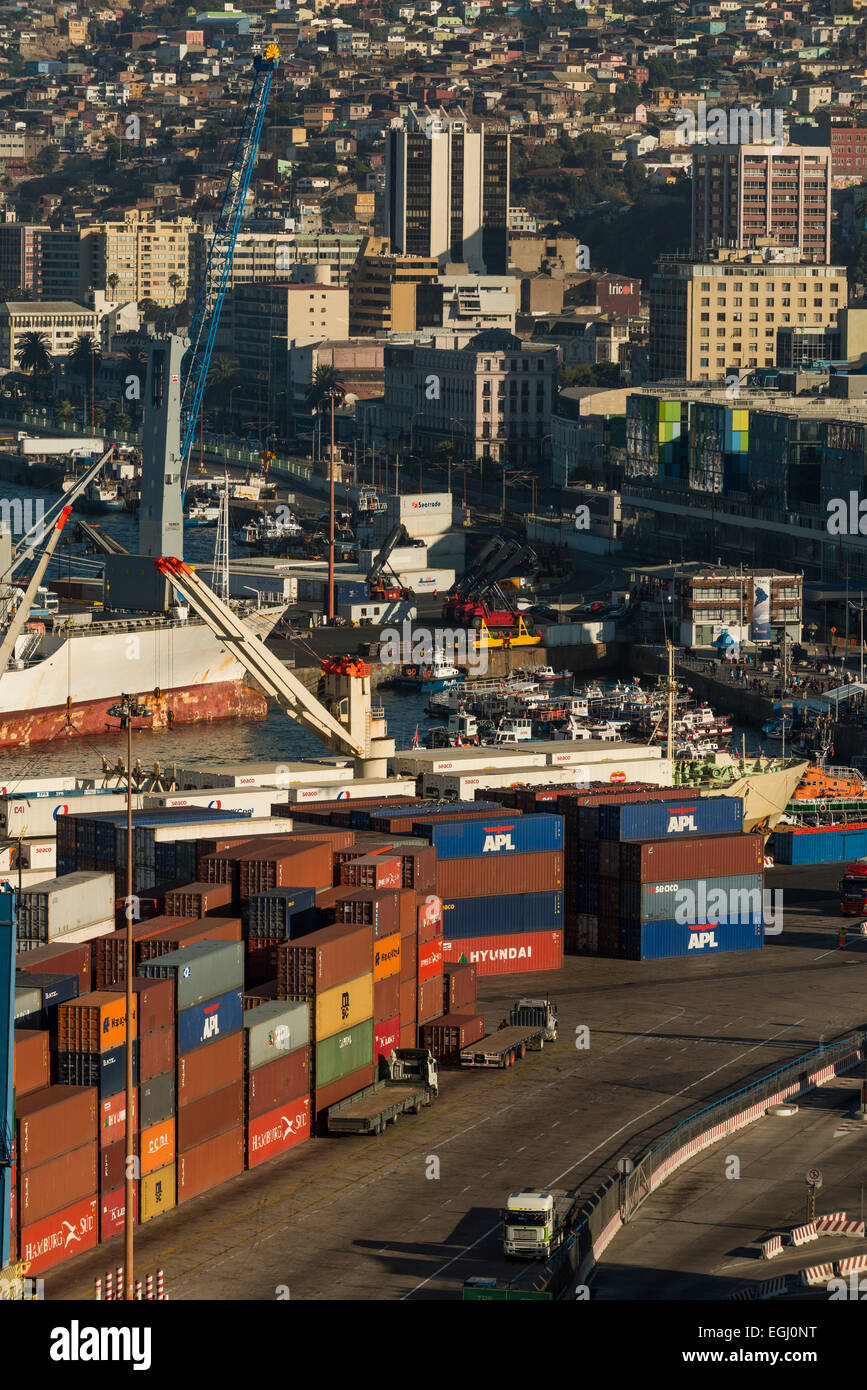 Port valparaiso docks chile hi-res stock photography and images - Alamy