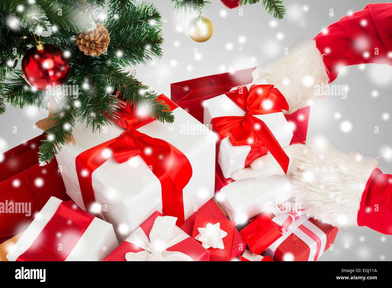 Close up hands santa claus hi-res stock photography and images - Alamy
